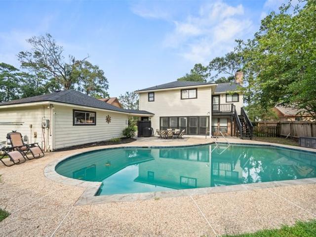600 Hampton Hall Ln, Conroe, TX 77302