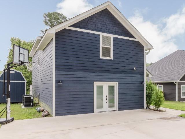 600 Hiram Drive