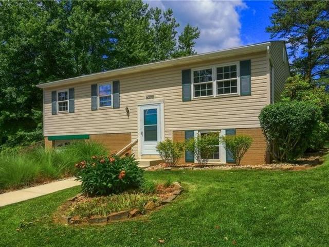 600 Joan St, Cranberry Township, PA 16066