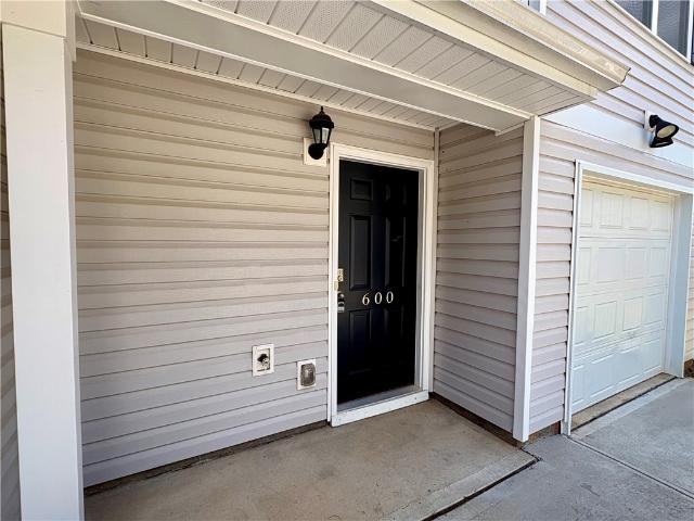 600 Oakmont Valley Trail
