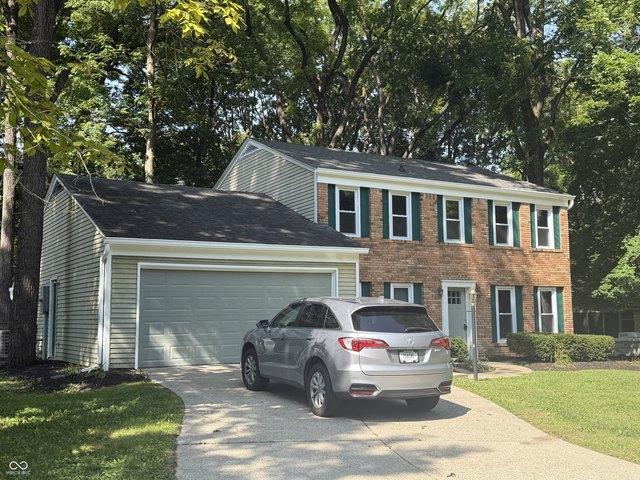 600 Leisure Ln, Greenwood, IN 46142