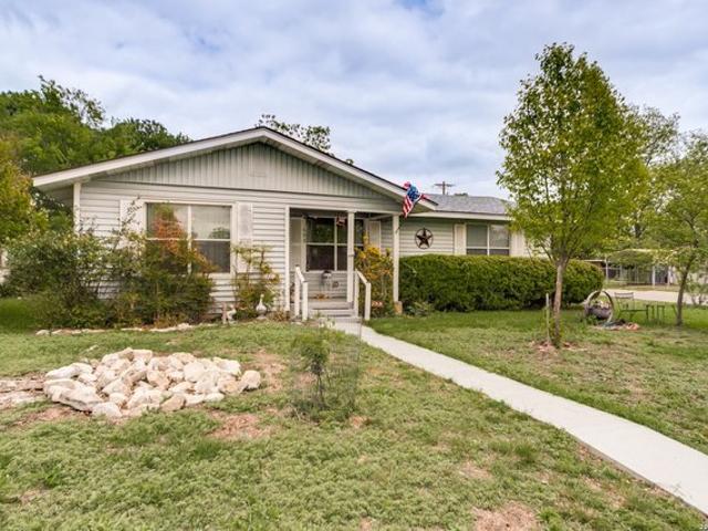 600 Leland St, Kerrville, TX 78028