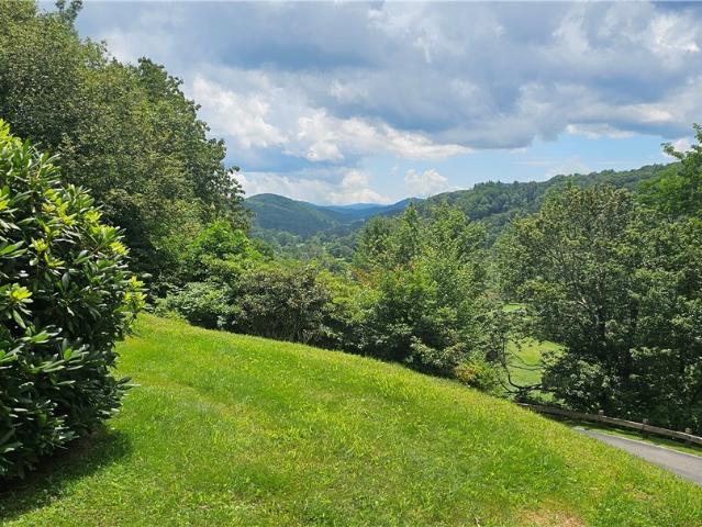 600 Mountain Glen