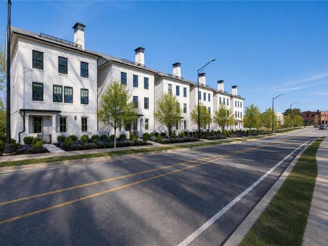 600 Mayfair Court