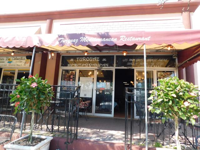 600 Main Street Unit 3