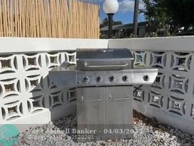 600 N 20th Ave #12, Hollywood, FL 33020