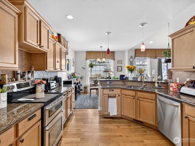600 N Bluff West Drive