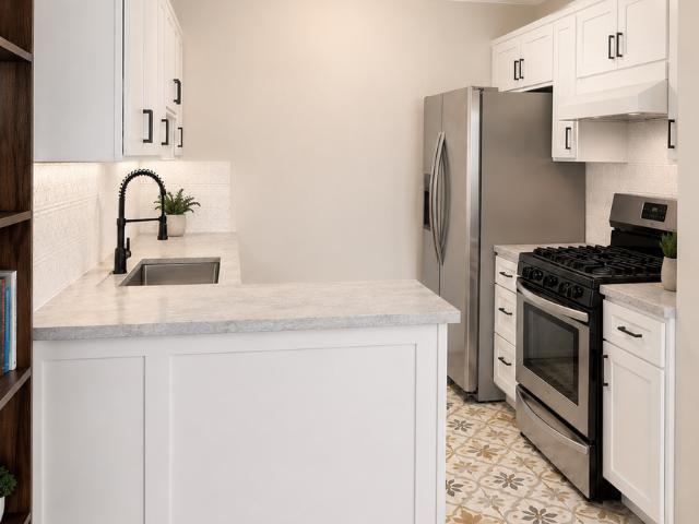 600 N Dearborn Street # 1705