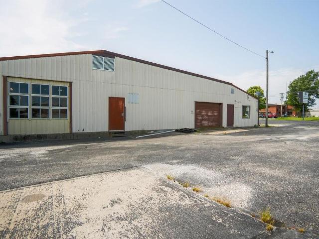 600 N Maple Street