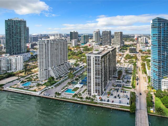 600 NE 36th St, Unit 703, Miami, FL 33137 | MLS #A11950 | Compass