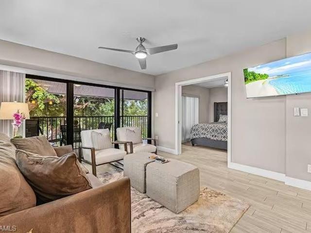 600 Neapolitan Way Unit 341, Naples, FL 34103