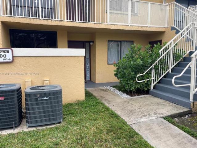 600 NW 214th St #104, Miami Gardens, FL 33169