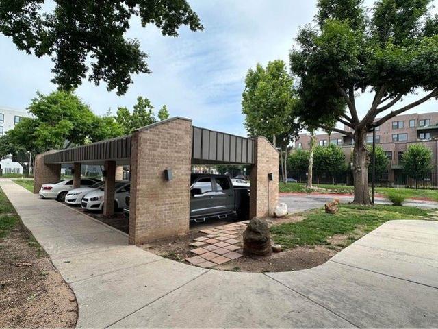 600 NW 4th St Apt 205, Oklahoma City, OK 73102