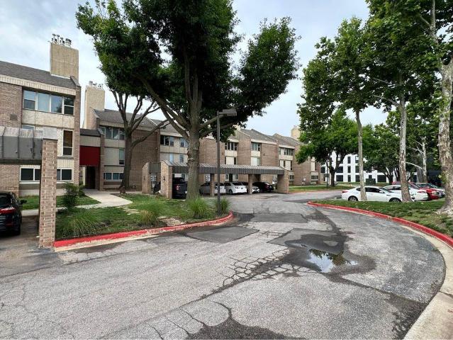 600 NW 4th Street # 205