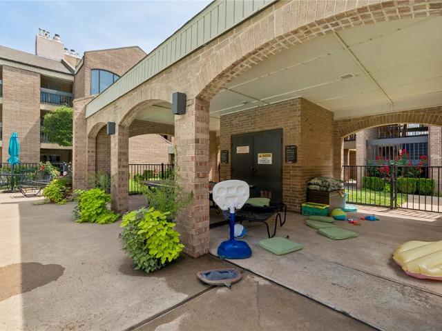 600 NW 4th Street # 213N