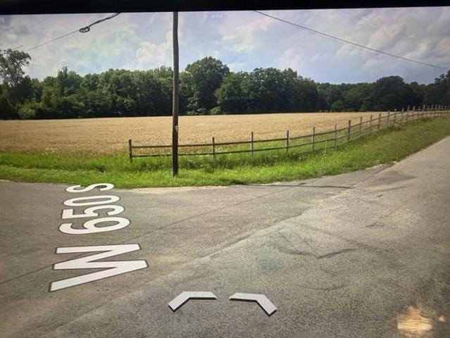 650 S 700 E, Knox, IN 46534