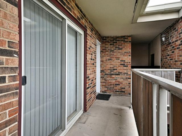 600 S York Street # 3E