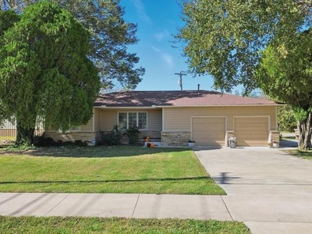 600 S Cherokee St, Catoosa, OK 74015