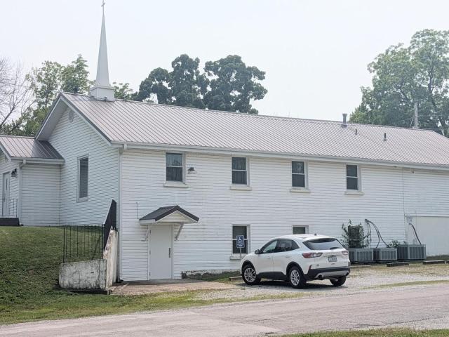 600 S Grand Avenue