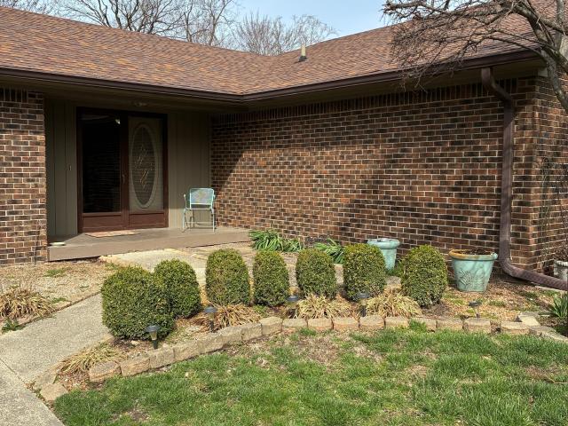 600 S Oakwood Drive
