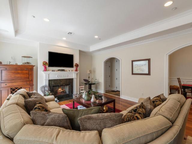 600 S Orange Grove Boulevard 5