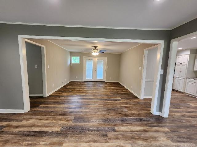 600 S Pine