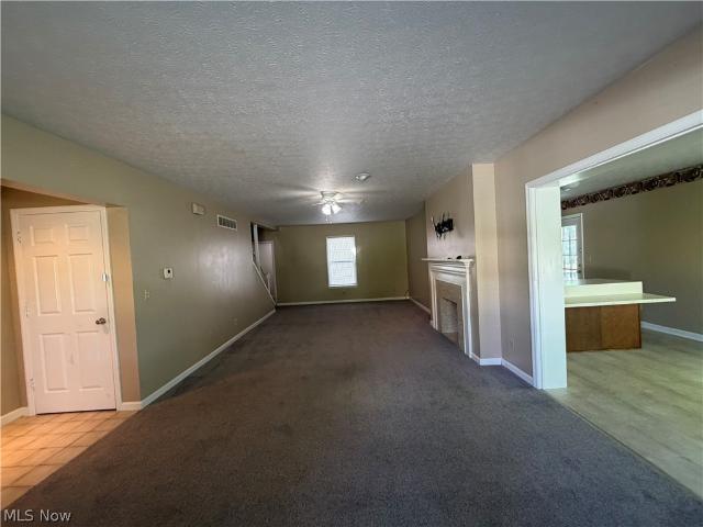 600 Schultz Street A & B