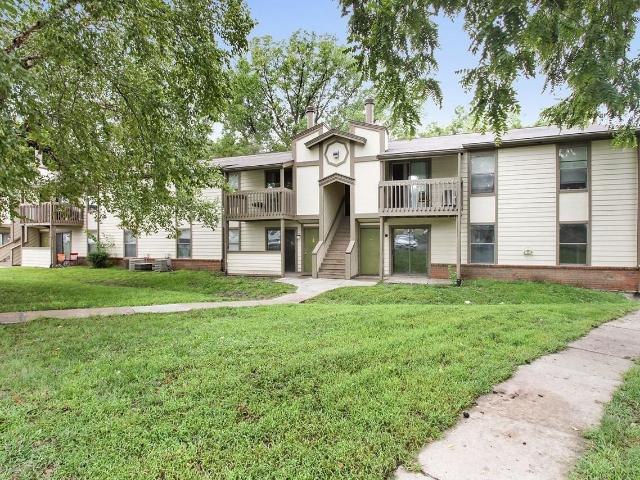 600 SE 291 Hwy 2 Bedroom Apartment for Rent at 600 Se State Route 291, Lee's Summit, MO 64063 Roseland Heights