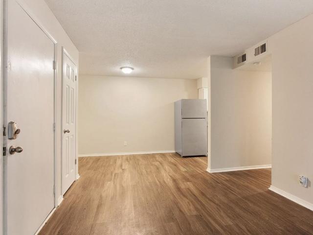 600 SE 291 Hwy 2 Bedroom Apartment for Rent at 600 Se State Route 291, Lee's Summit, MO 64063 Roseland Heights