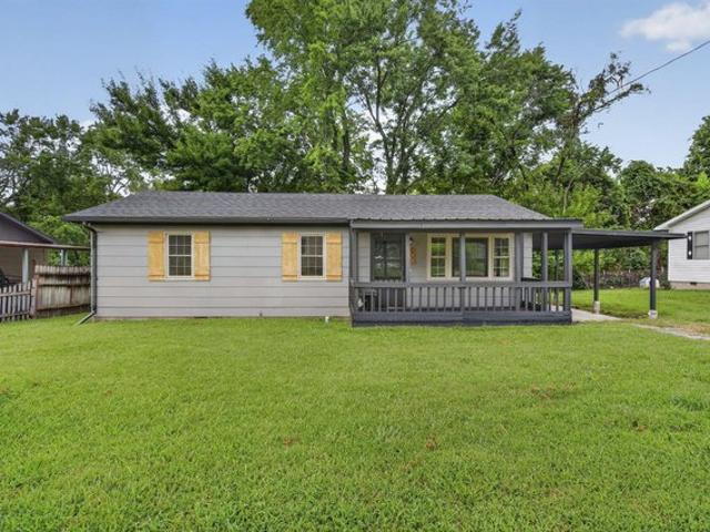 600 Shelton Ave, Ava, MO 65608