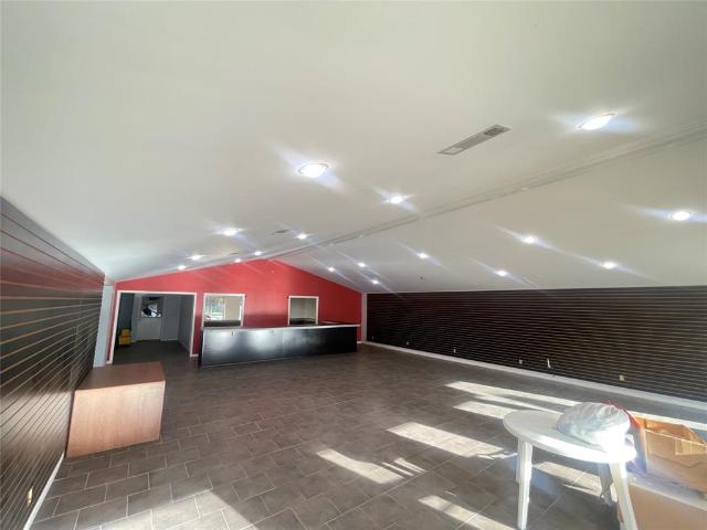 600 Sibley Road