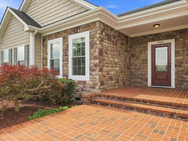 600 skyrock ct