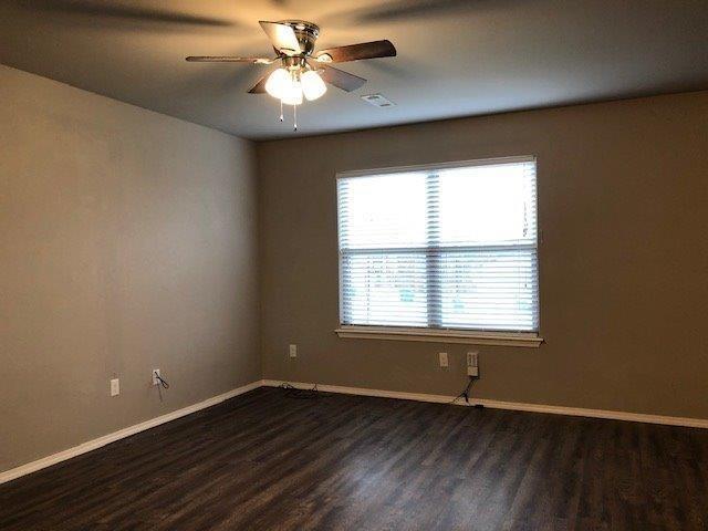 600 SW Loudon Drive 1