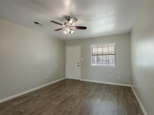600 Palm Street 15