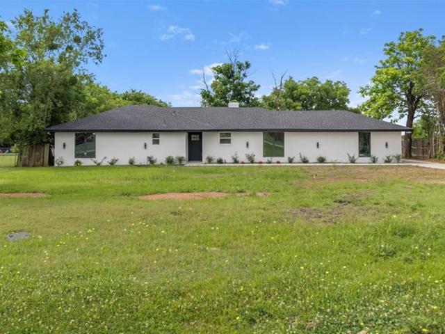 600 Pierce Rd, Red Oak, TX 75154