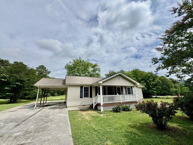600 Pine Oaks Dr, Tunnel Hill, GA 30755