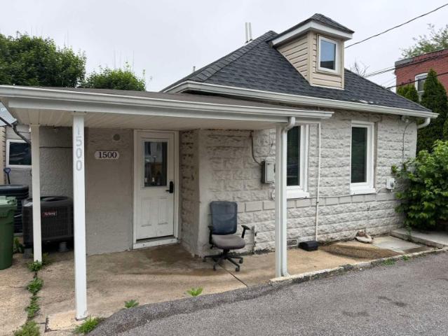 $600 Private Room Shared Bath