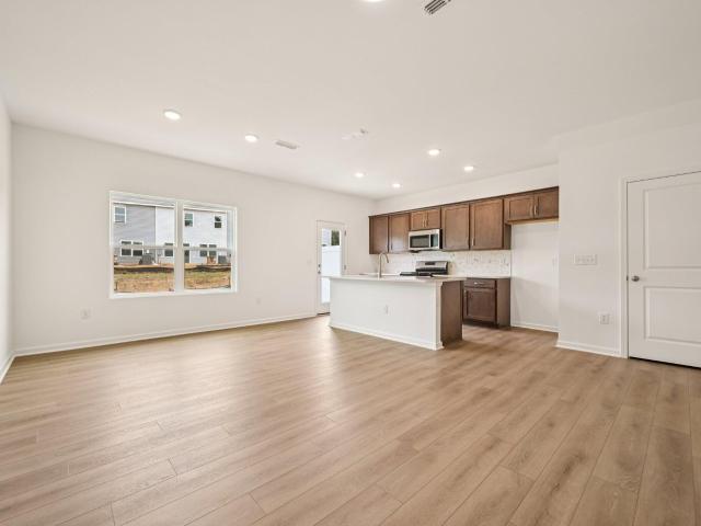 600 Rosy Court