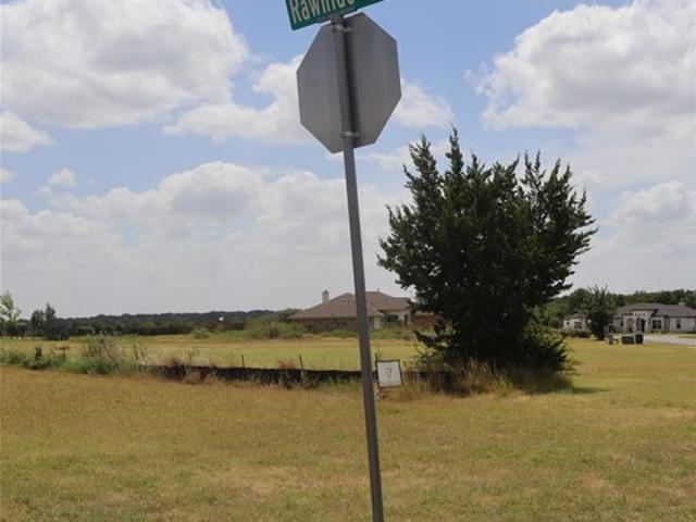 600 Rawhide Ln, Florence, TX 76527