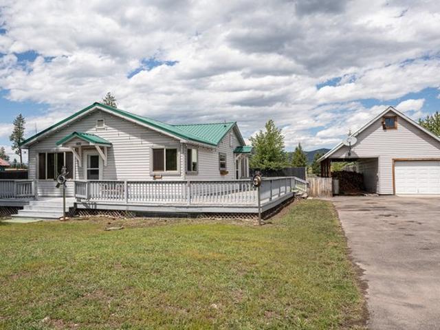 600 Riverview Dr, Seeley Lake, MT 59868