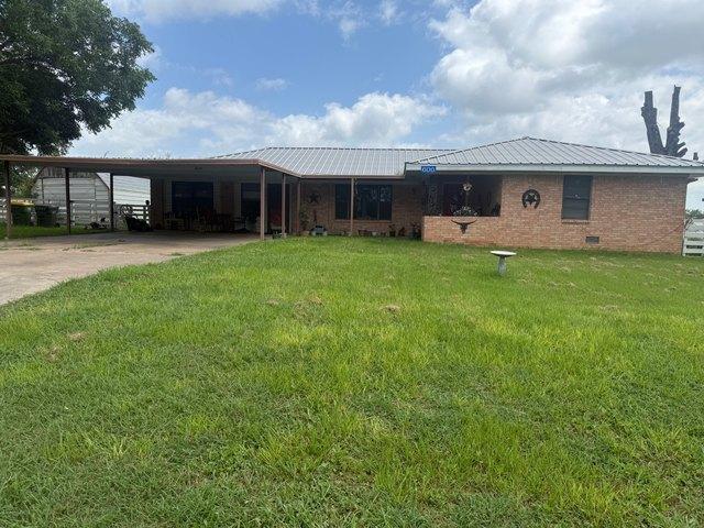 600 W Washington, Kosse, TX 76653