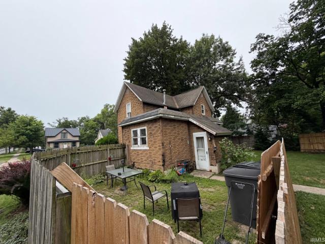 600 W Wolf Avenue