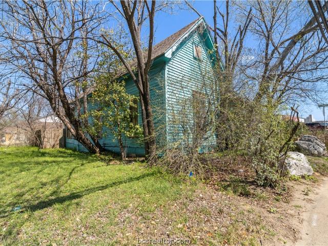 600 W Wm J Bryan Parkway