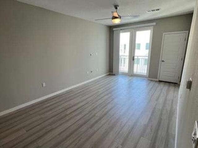 600 W Amelia Ave #14D, Orlando, FL 32801