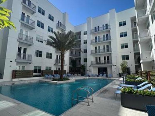 600 W Amelia Ave #24, Orlando, FL 32801