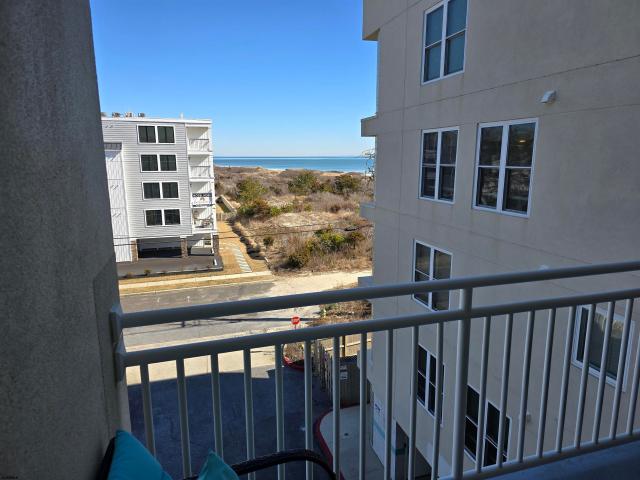 600 W Brigantine Ave