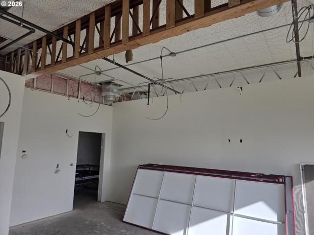 600 W Harding