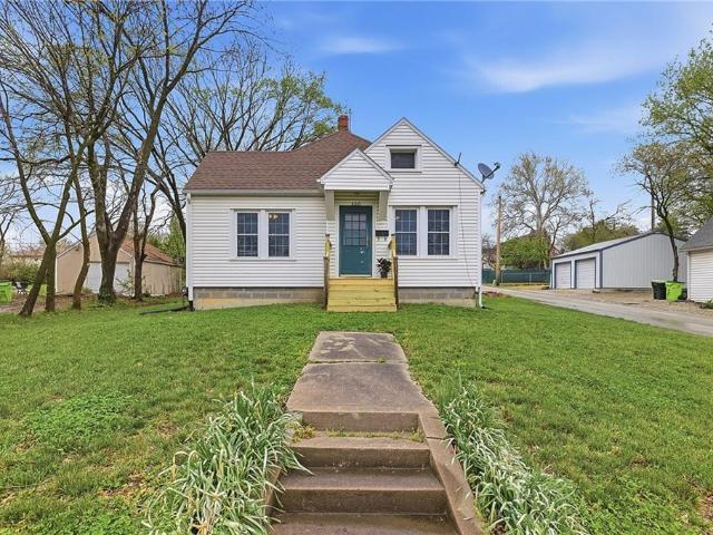 600 W Mechanic St, Harrisonville, MO 64701 | MLS #2613 | Compass