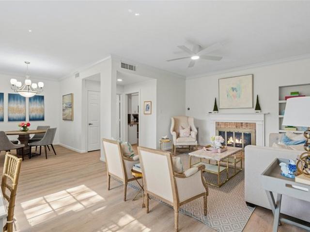 600 Wilcrest Dr Apt 54, Houston, TX 77042