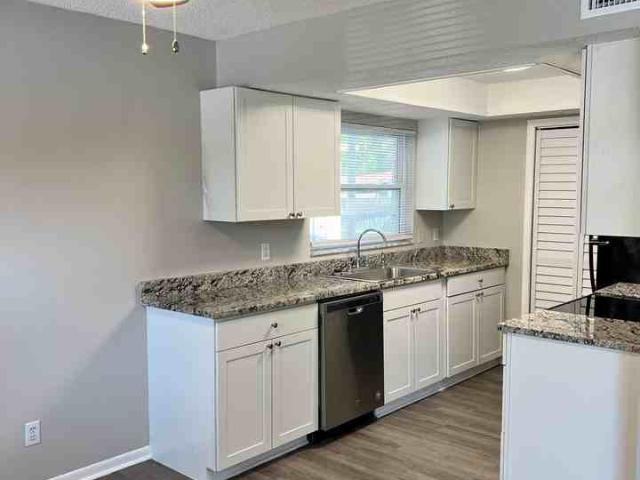 600 Wildwood Way, Clearwater, FL 33756 1 Bedroom Apartment for Rent at 600 Wildwood Way, Clearwater, FL 33756